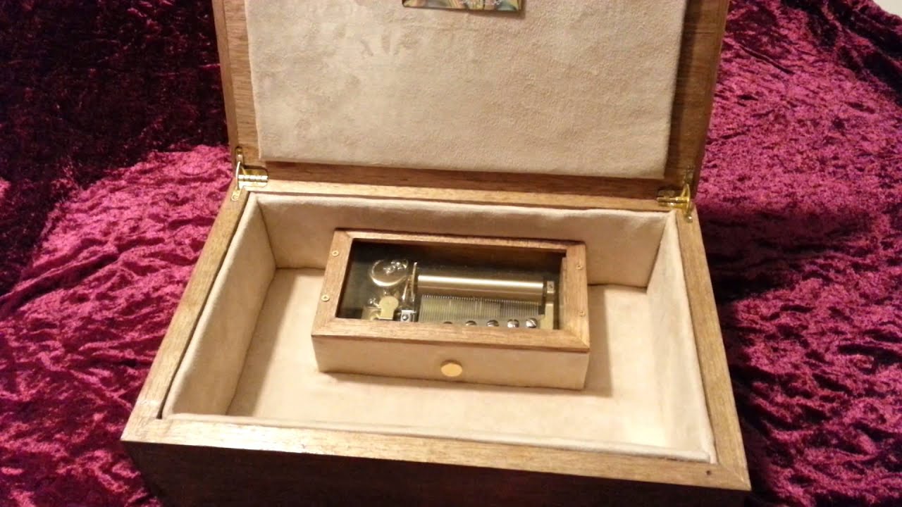 Phantom of the Opera music box - YouTube