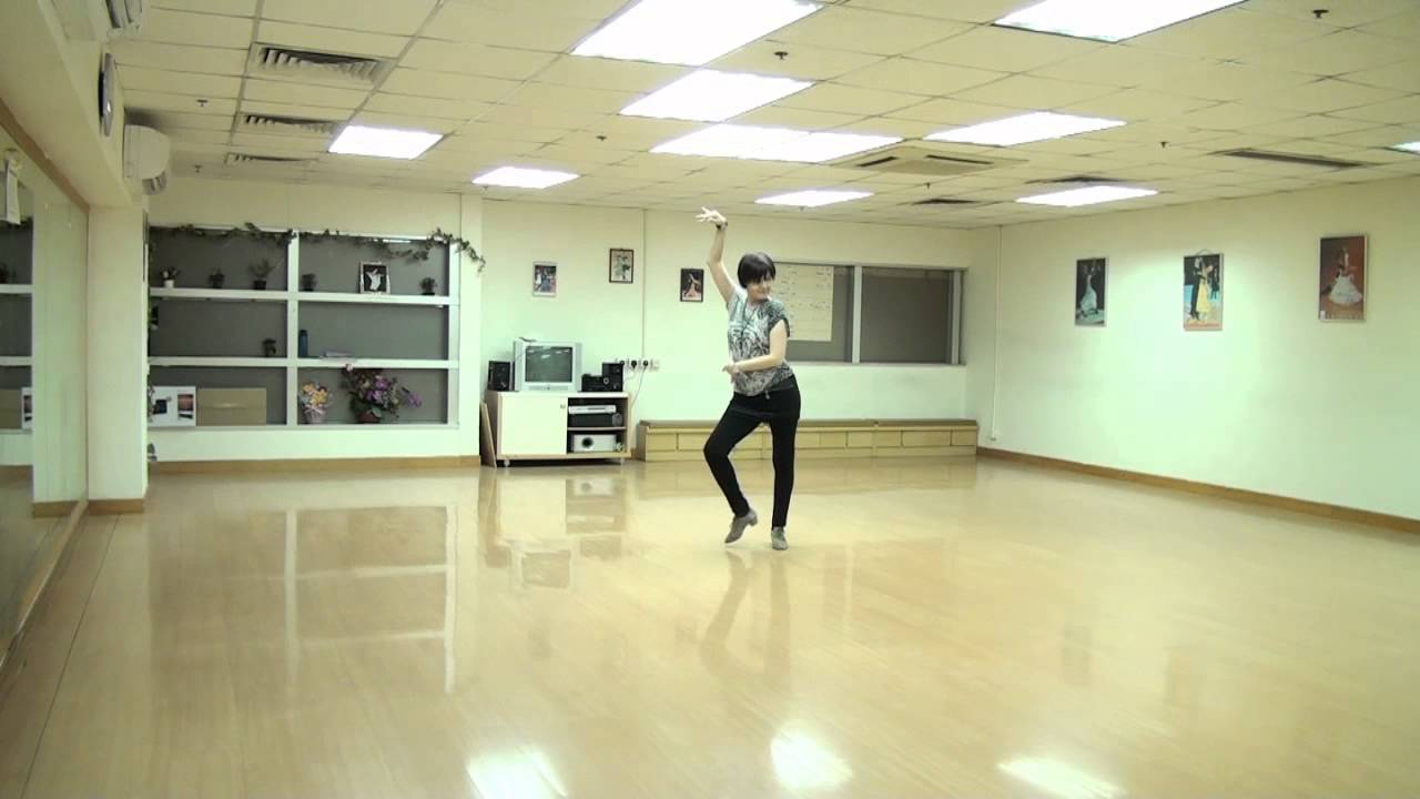 Running Scared by Yvonne Anderson (Line Dance) - YouTube