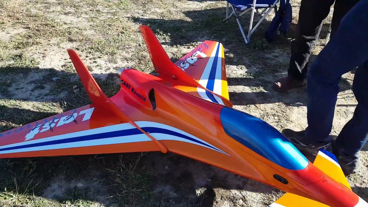 Carf Rookie First flight... pilot J.W.Min - YouTube