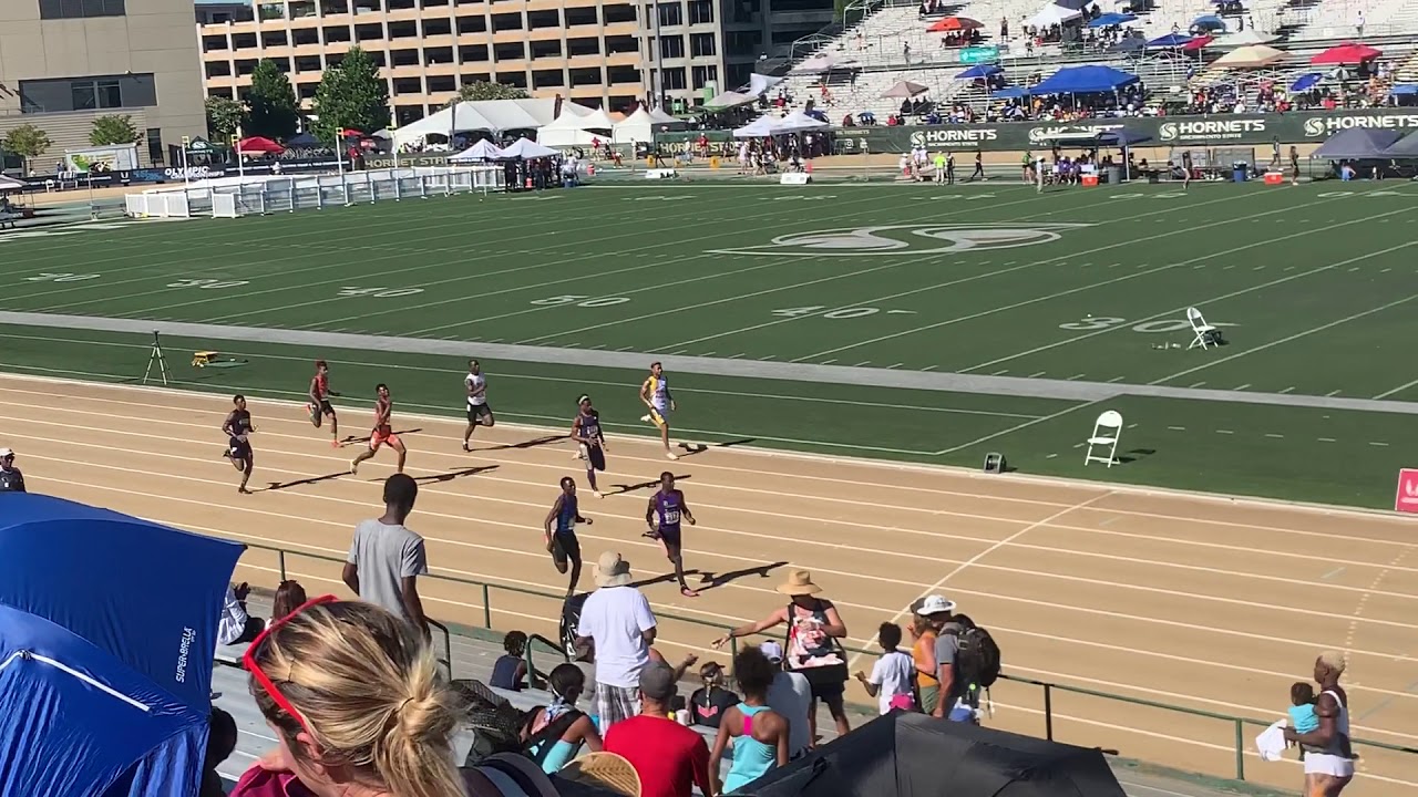 Terrell Robinson Jr 22.02 200M Dash (Purple Top) - YouTube