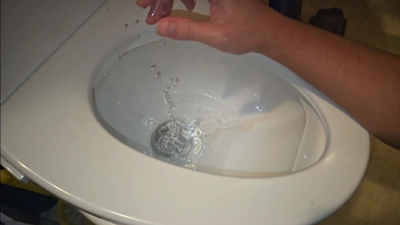 Ahhh My Butt! Poop Splash Song lol - YouTube
