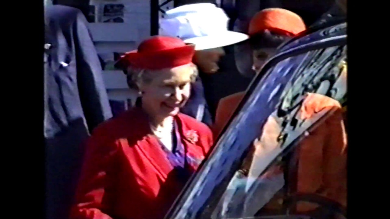 Queen Elizabeth II Adelaide, South Australia 1992 - YouTube