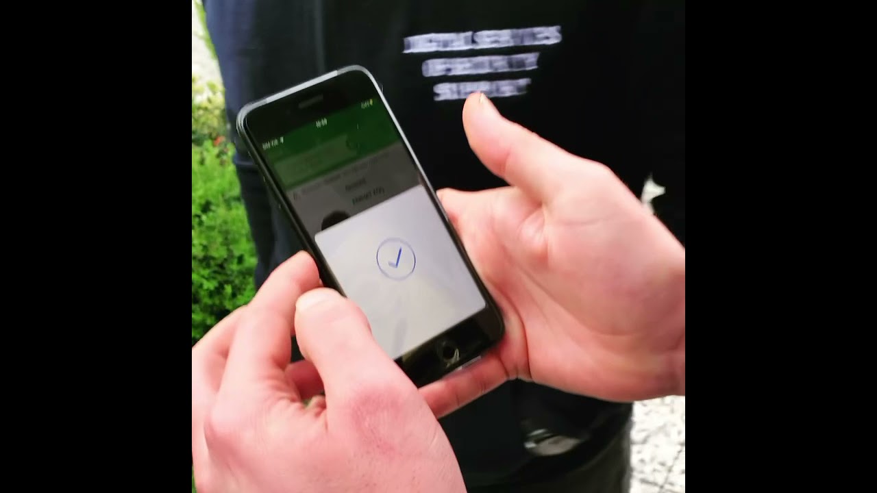 Gallagher Security Mobile Access Reader - YouTube