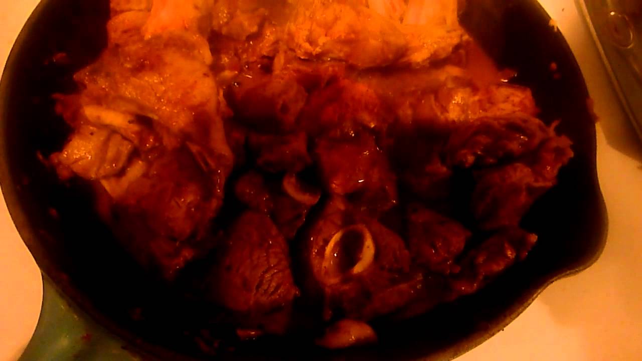 Kang cooks a Fijian Goat Curry recipe - YouTube