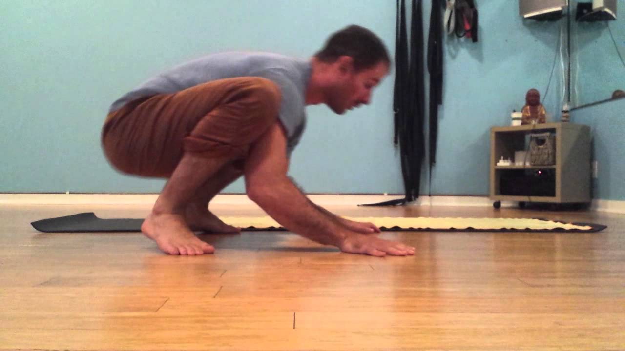 How Do You Hop To Crow - crow bakasana float hops - YouTube