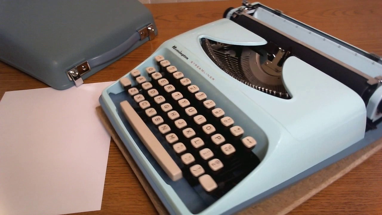 Remington Streamliner Typewriter - YouTube