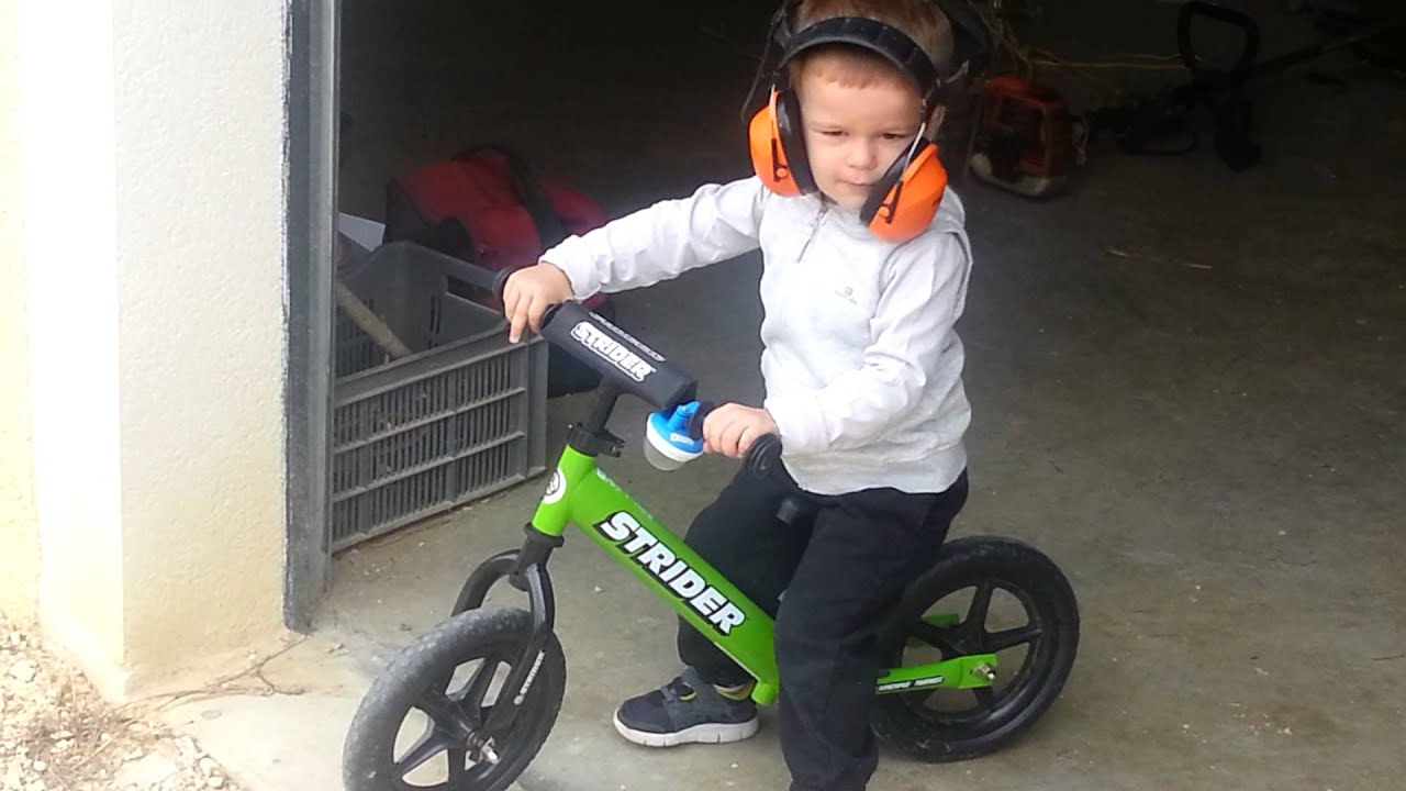 Elliot 29 mois appelle linda will et steed - YouTube