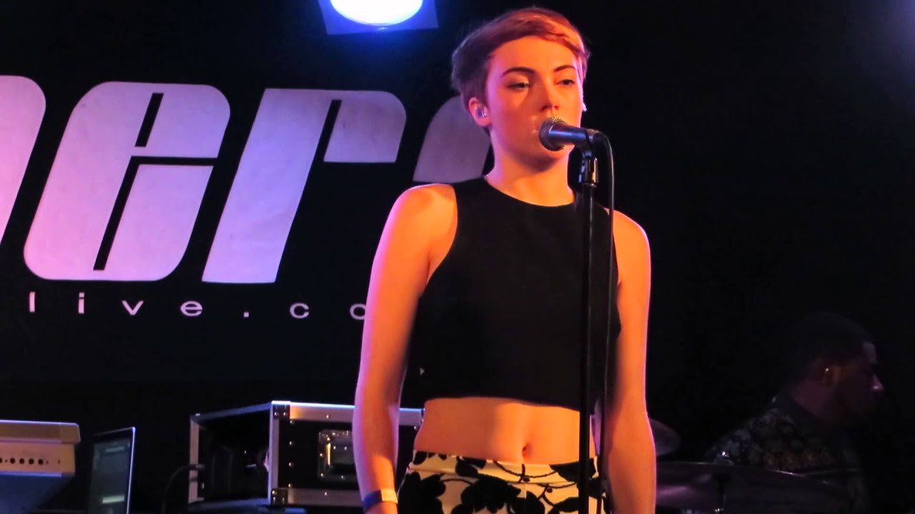 Chlöe Howl - Takes Me A Long Time - at The Joiners, Southampton on 24 ...