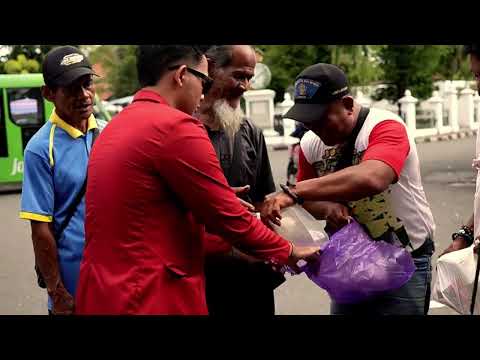Kegiatan Social Work “Aksi Nyata Mahasiswa Untuk Kaum Dhuafa” Mata Kuliah Pancasila.