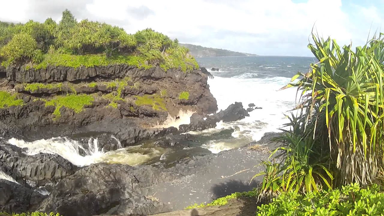 Great view at Hana 7 sacred pools ponds and Pacific Ocean trail Maui ...