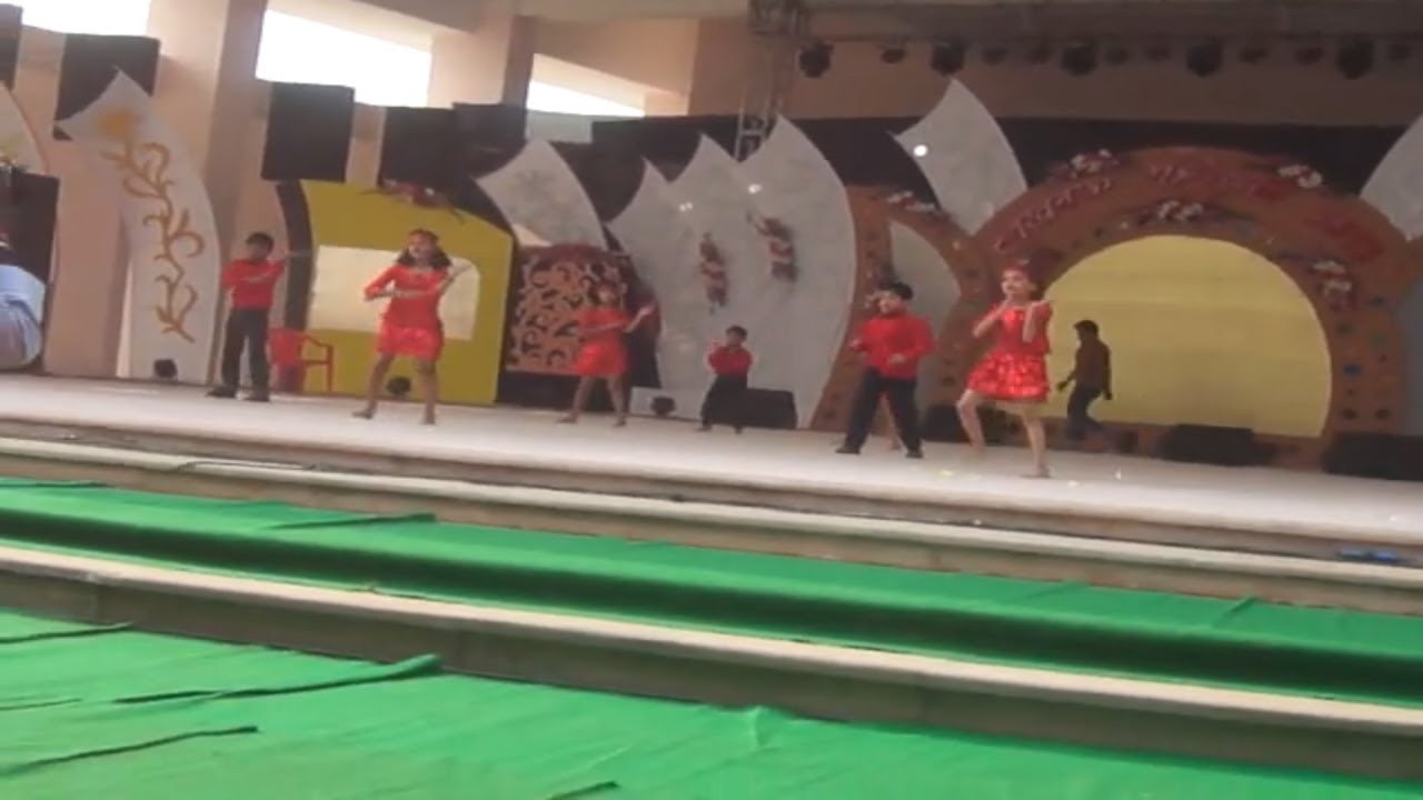 Stage show on Bollywood Dance | LUCKNOW MAHOTSAV | - YouTube
