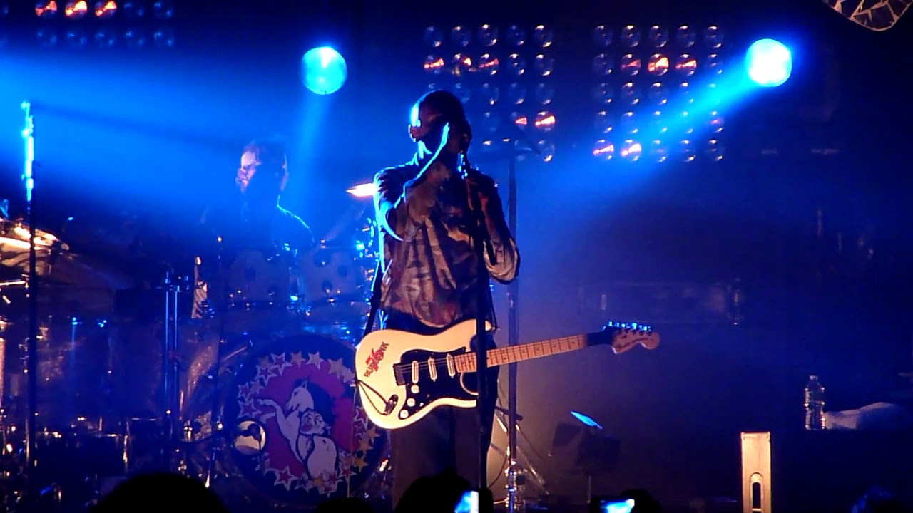 05 The Smashing Pumpkins - Live 2010 - YouTube