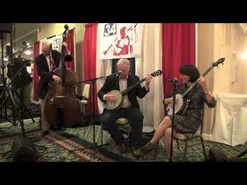 Katie Cavera Trio "When that Midnight Choo Choo Leaves for Alabam ...