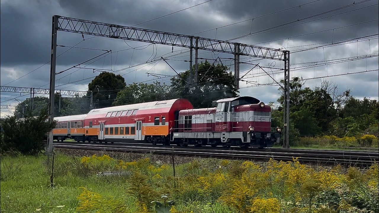 Klasyki na linii kolejowej EZT EN71-040 & lokomotywa spalinowa SM42-349 Polregio (Chojnice-Hel ...