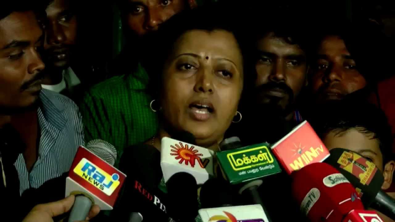 Tamail Cinema Lyric Writer Thamarai Protest Against Her Husband ...