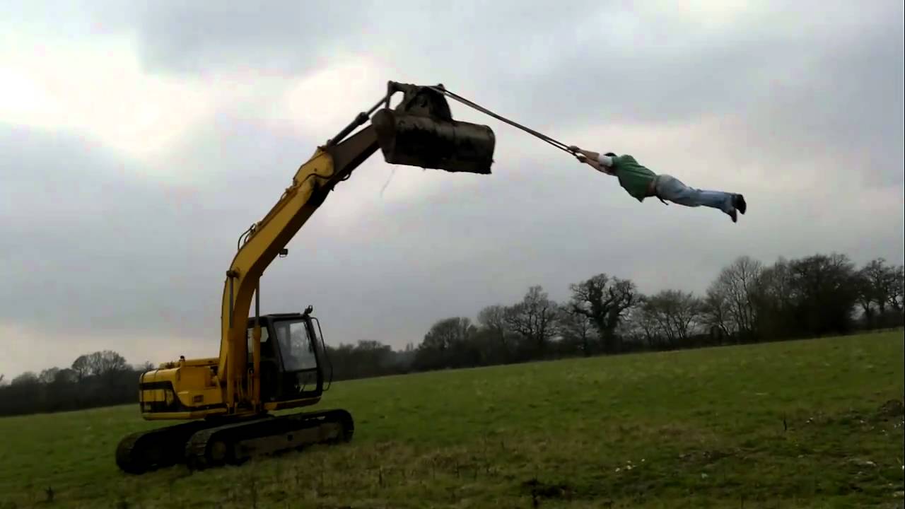 digger swinging norfolk style - YouTube