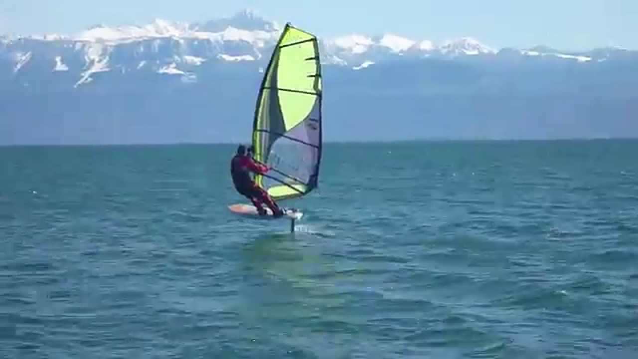 Windsurf foiling (Windfoil) session on Lake Geneva - YouTube