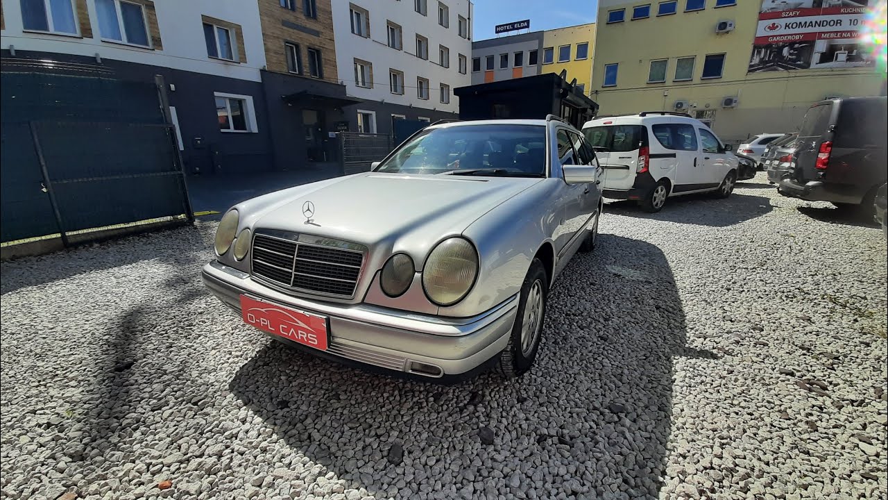 Mercedes-Benz E250 W210 1998 - YouTube