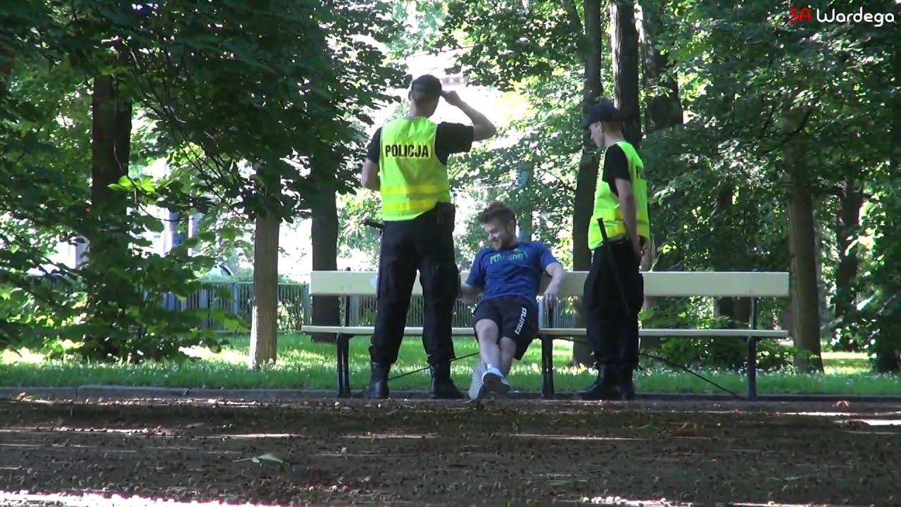 Lazy Cops Fail (Prank) HD - YouTube