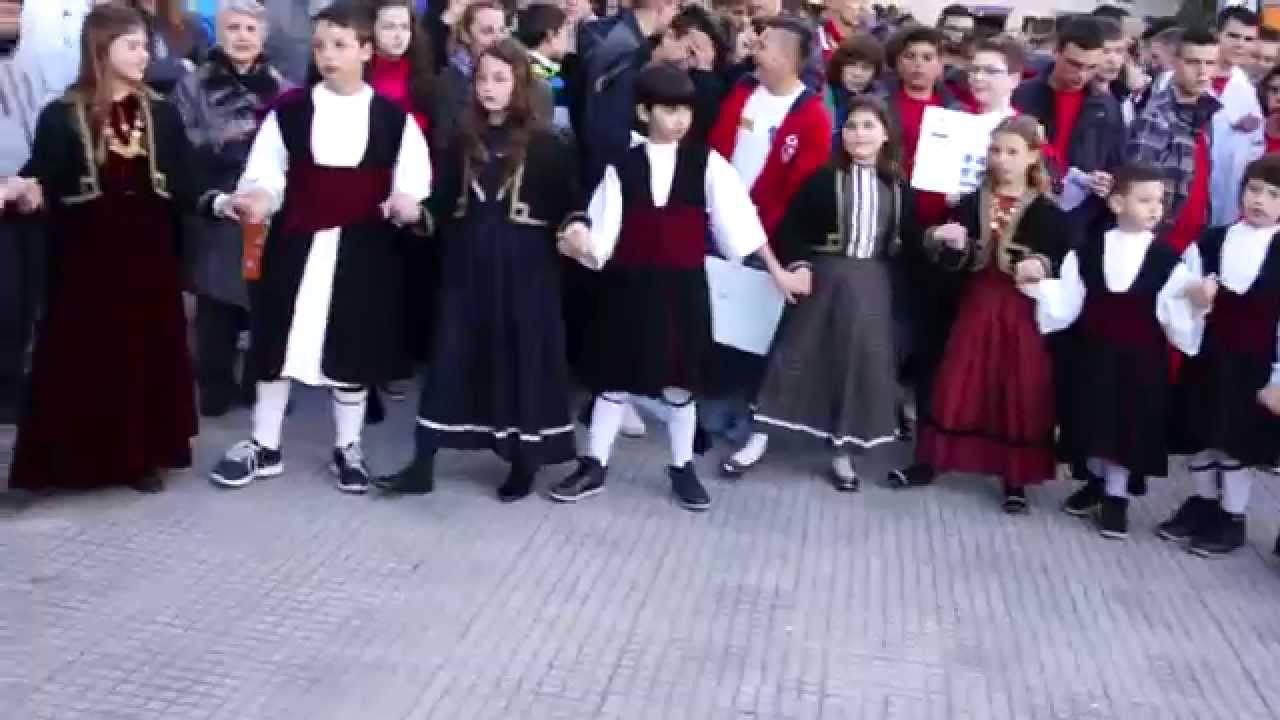 *ΣΥΡΤΟΣ ΣΤΑ ΤΡΙΑ* ΑΠΟ ΤΟ ΠΑΙΔΙΚΟ ΧΟΡΕΥΤΙΚΟ ΤΟΥ ΣΥΛΛΟΓΟΥ ΒΛΑΧΩΝ ΒΕΡΟΙΑΣ ...