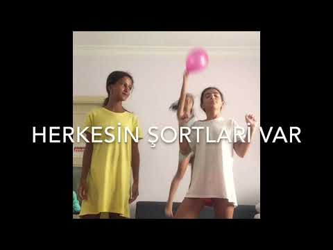 Sarhoş kızlar partide