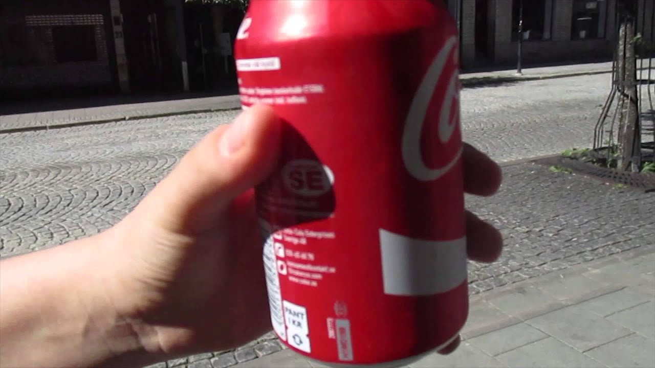 How to open a can of coke [4K] - YouTube
