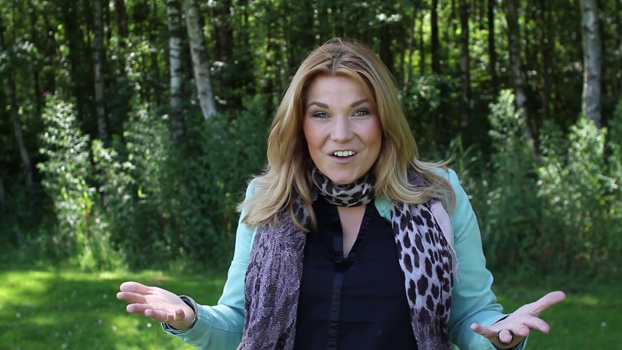 Sabine de Groot - Liefdevol Bevallen promo - YouTube