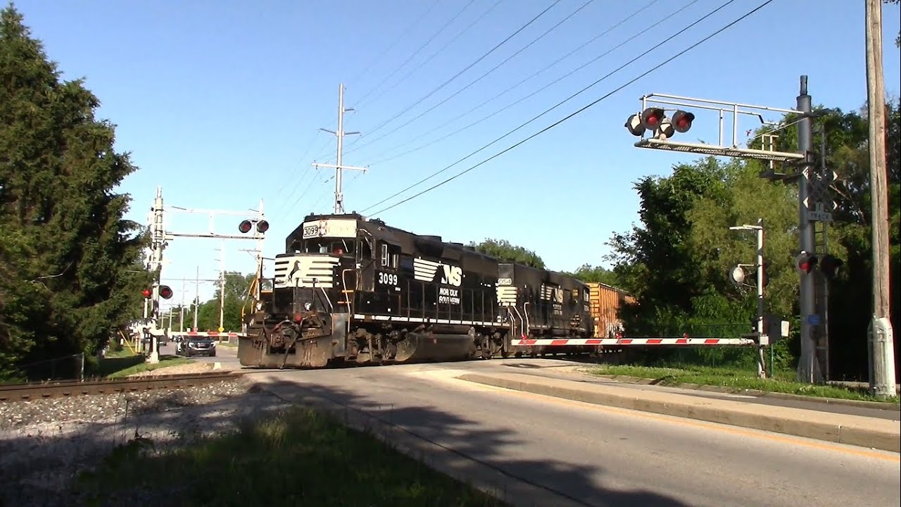 NS D93 with NS 3099 and NS 5054 Westbound at Beck Lane in Lafayette, Indiana - YouTube