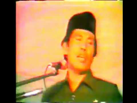 pendiri pondok pesantren alfatah temboro kyai Mahmud Kholid Umar # ...