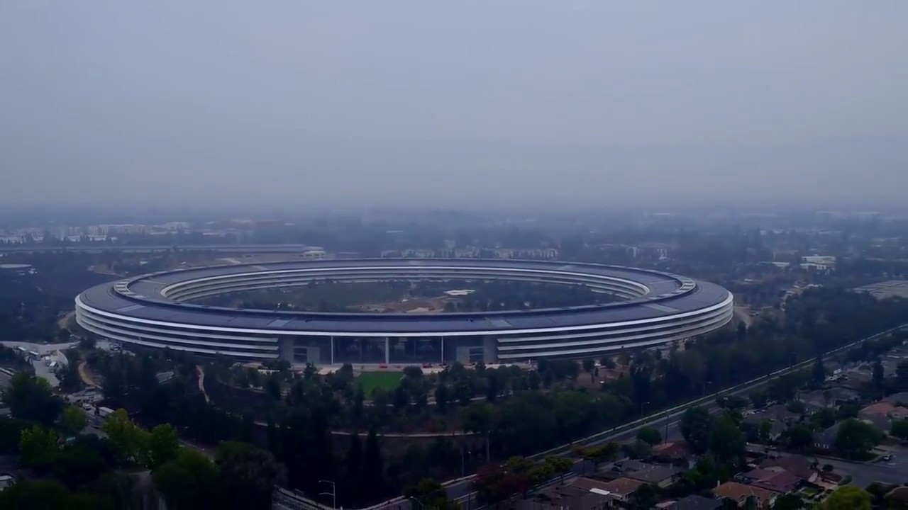 Apple Largest Office Building on Earth with solar power - YouTube