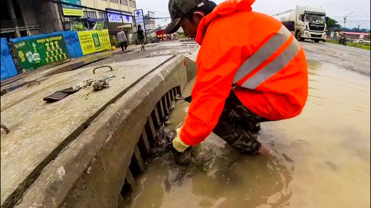 Activity After Rain Removal A Lot Trash And Plastic Flow Clogged ...