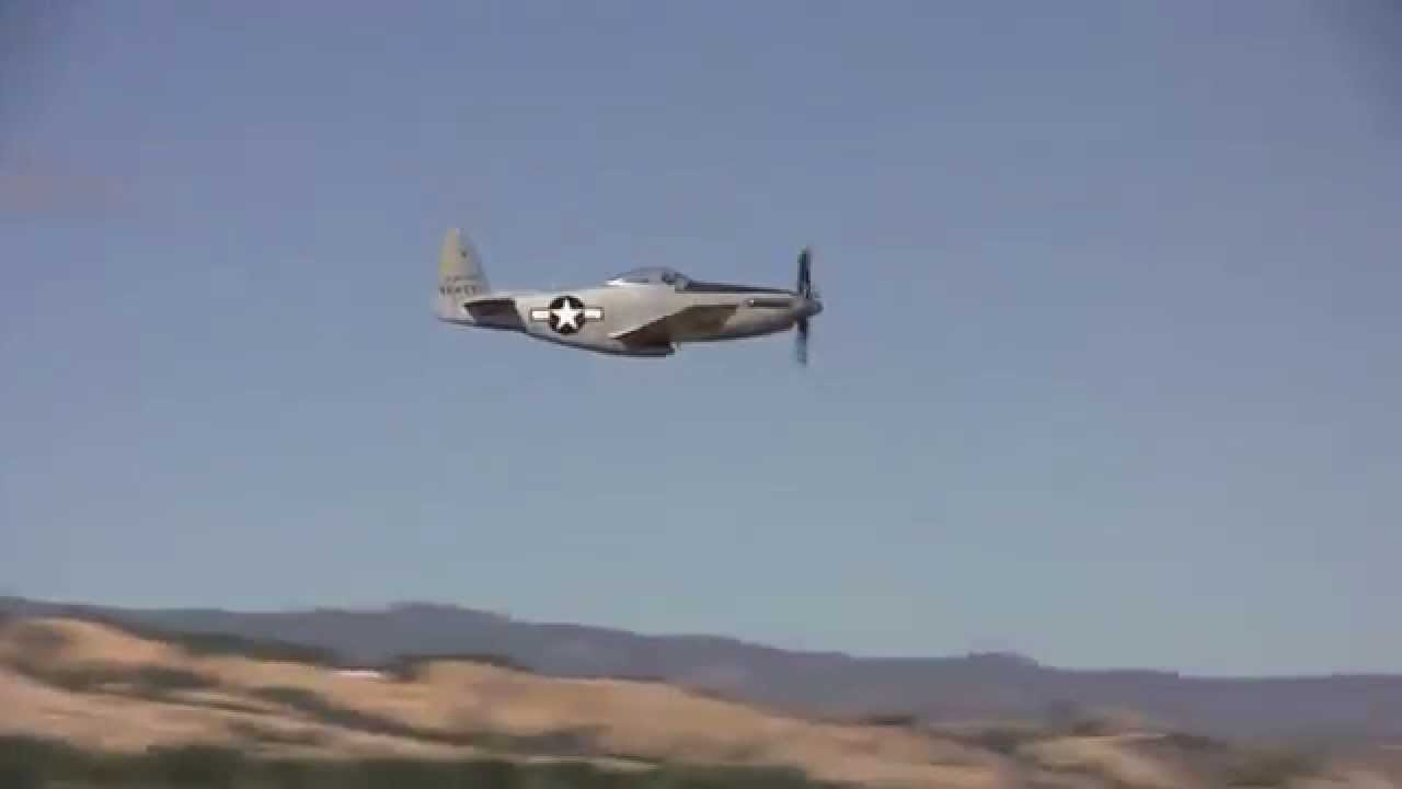 464551 P-51H Mustang Fly By's - YouTube