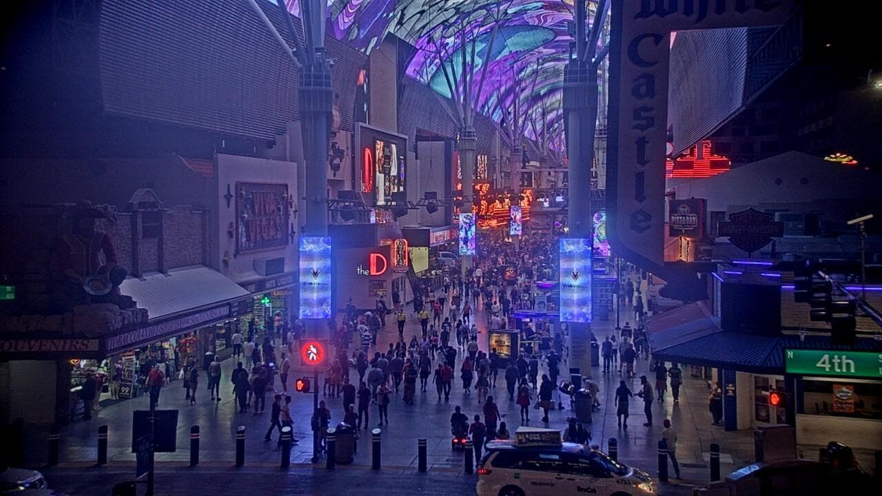 EarthCam Live: Fremont Street - Las Vegas, Nevada - YouTube