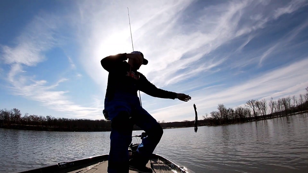Early Spring Bass Fishing - YouTube