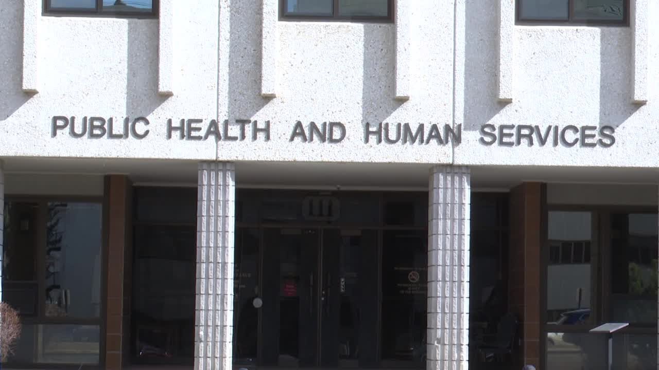 Lawmakers look at new DPHHS budget - YouTube
