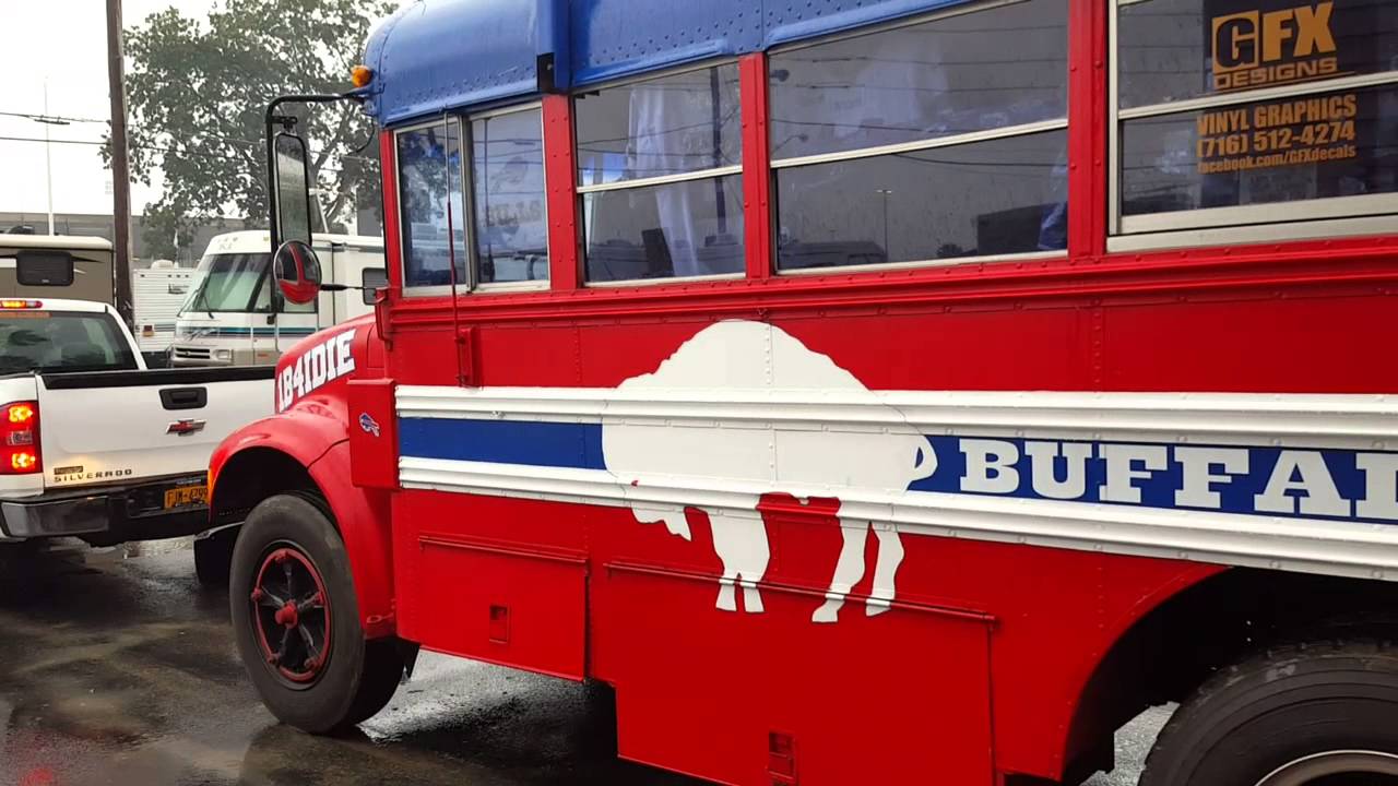 Buffalo Bills bus - YouTube