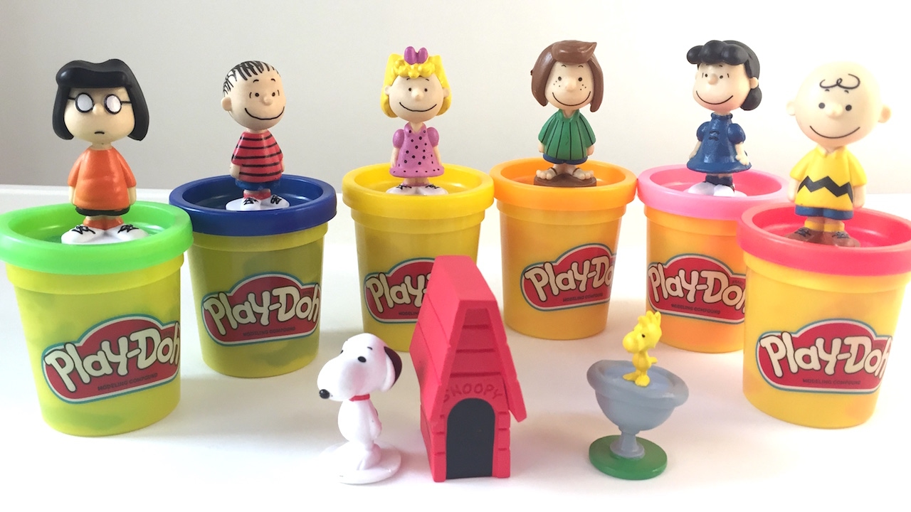 Play toys with Play doh & Snoopy and Charlie Brown / Peanuts - Play ...