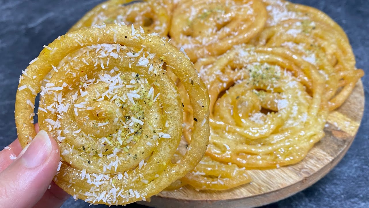 Dessert: a famous Afghan dessert /Something that every Afghan loves ...