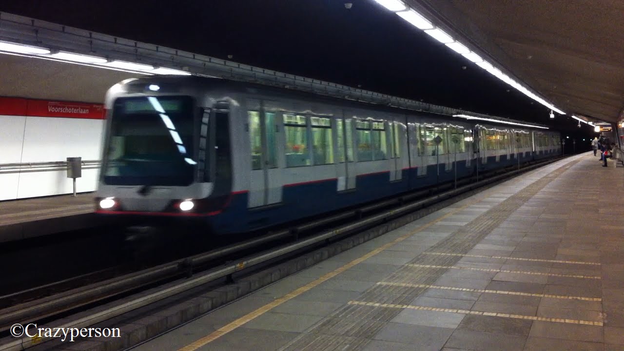 RET Metro type SG2/1 vertrek Voorschoterlaan Rotterdam richting ...