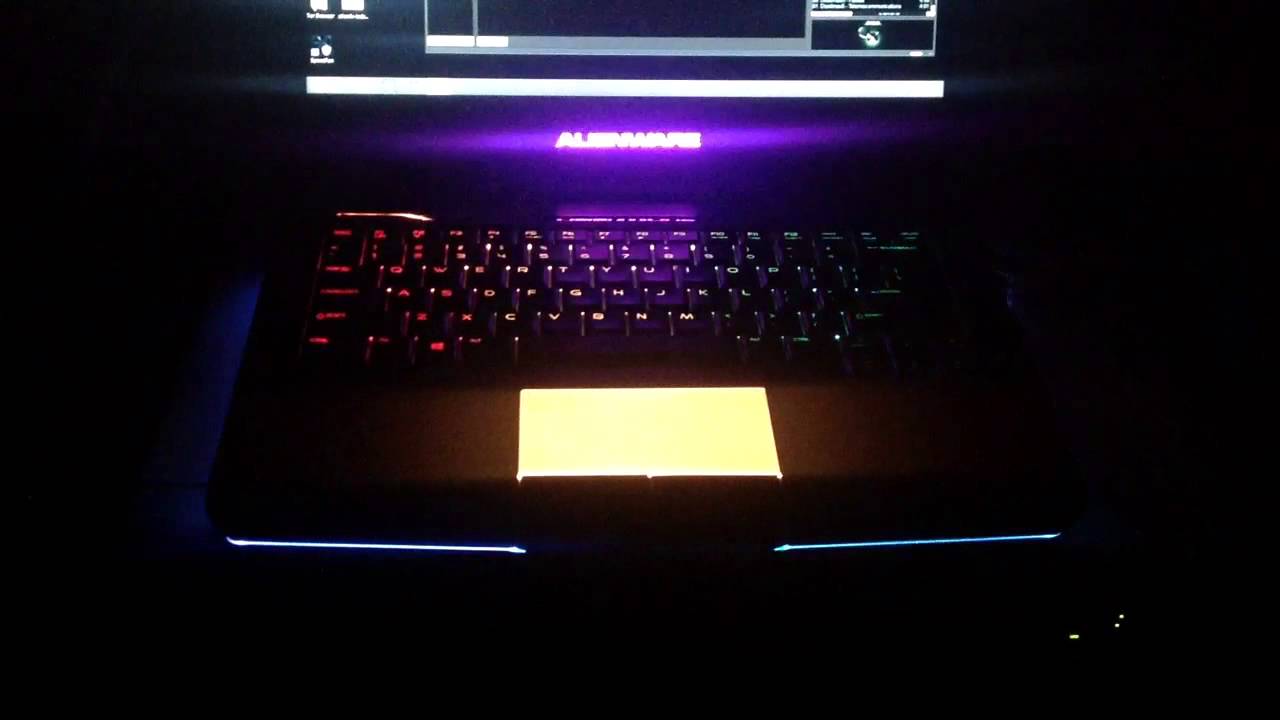 Alienware 14 AlienFX plugin flashing to music: Deadmau5-Fn Pig - YouTube