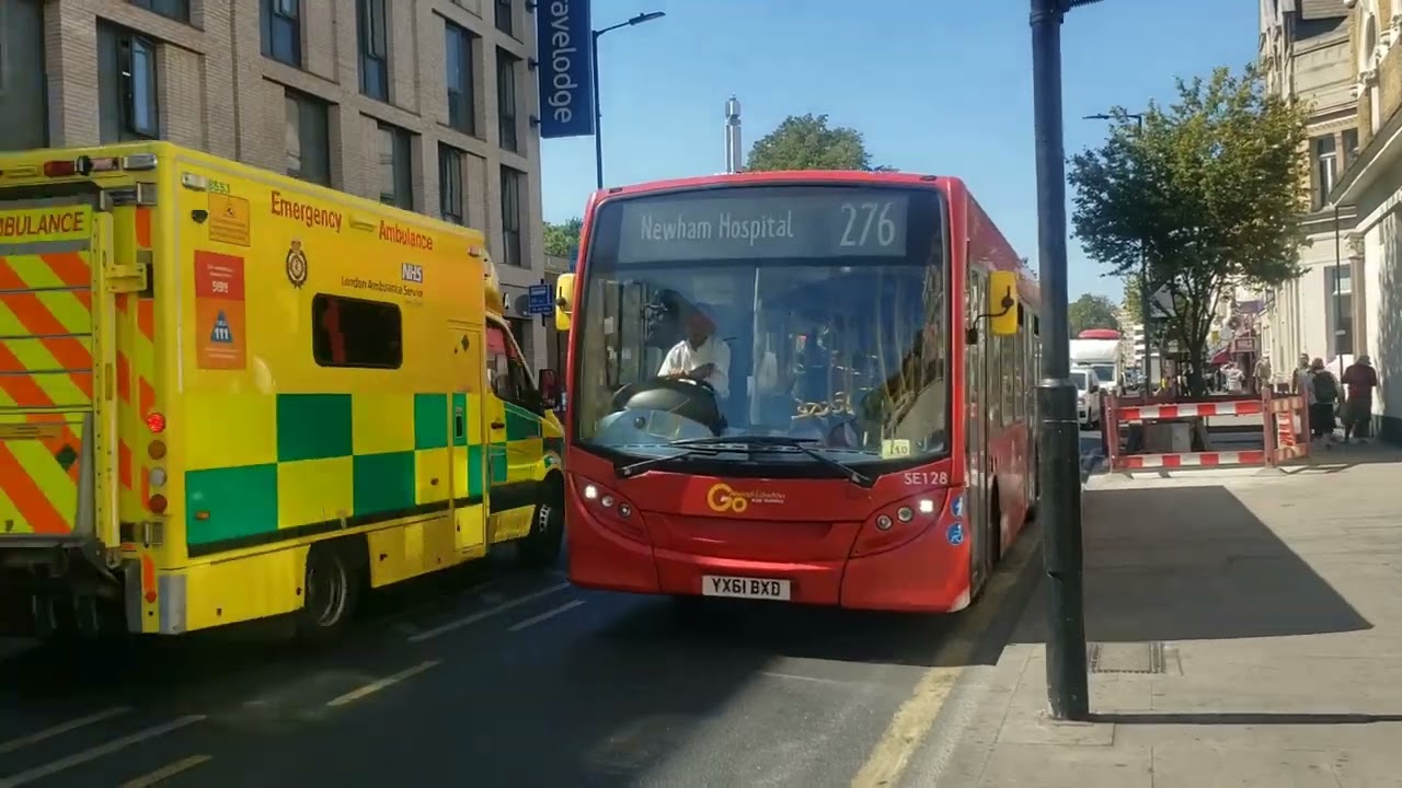 A Few Buses at Hackney Central - YouTube