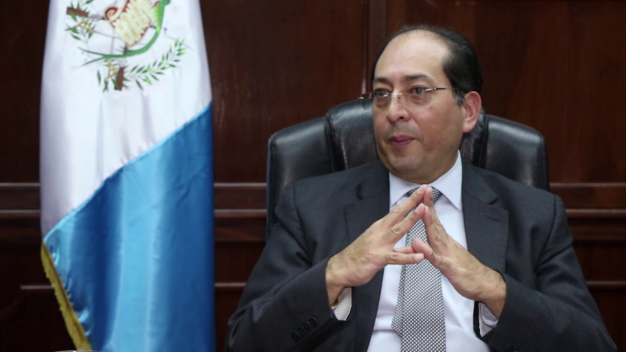 ENTREVISTA SERGIO RECINOS - BANGUAT - YouTube