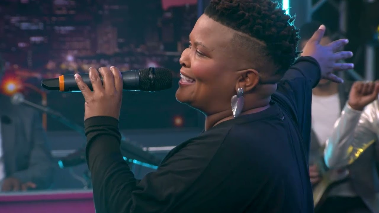 'Ja Ek Kom O Heer' – Koortjies met Elwira Standili | kykNET Chords ...