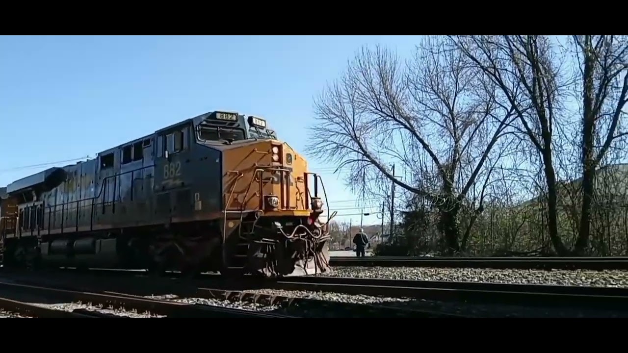 Q301 passing Elsmere Junction with Round Tag K5HL Hornshow from my ...