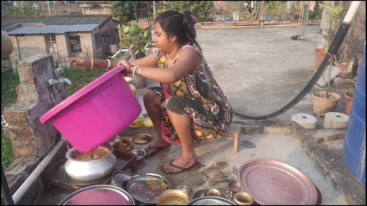 Desi Style Bartan Cleaning||Dailyvlog||Beangalilogs - YouTube