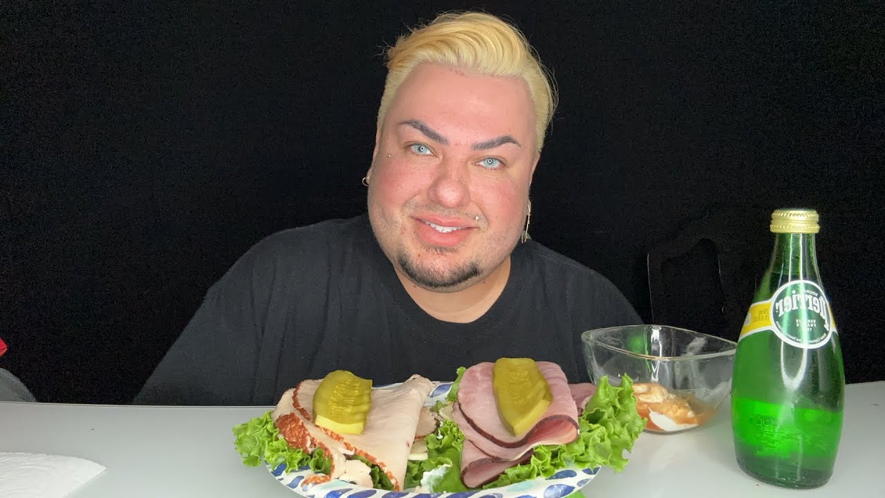 Lunch & Chit Chat • Live Mini Mukbang - YouTube