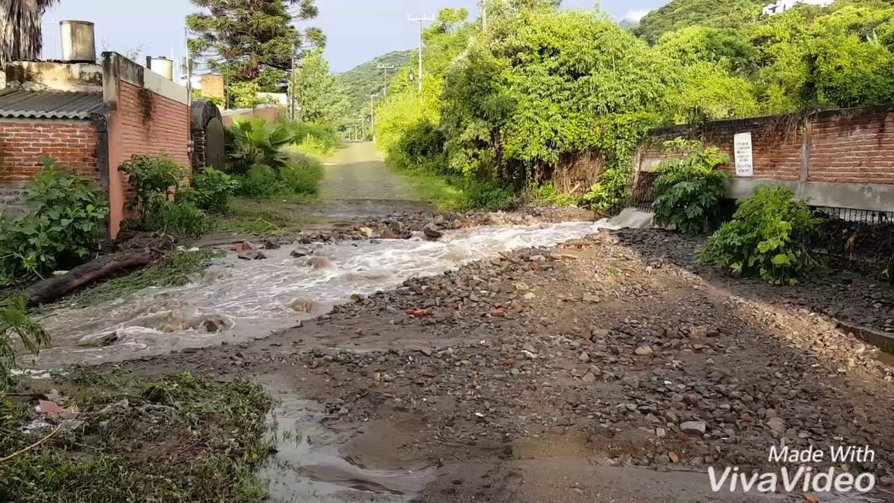 Heavy Rains in Ajijic - YouTube
