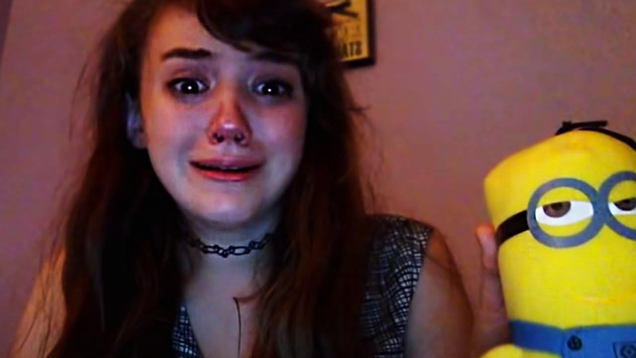 THE DUMBEST GIRL ON EARTH - YouTube