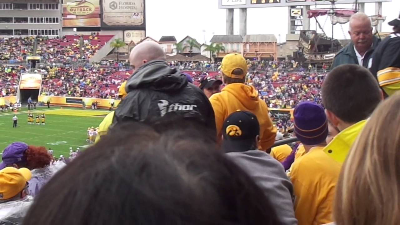 Iowa Fan Ejected From The 2014 Outback Bowl - YouTube