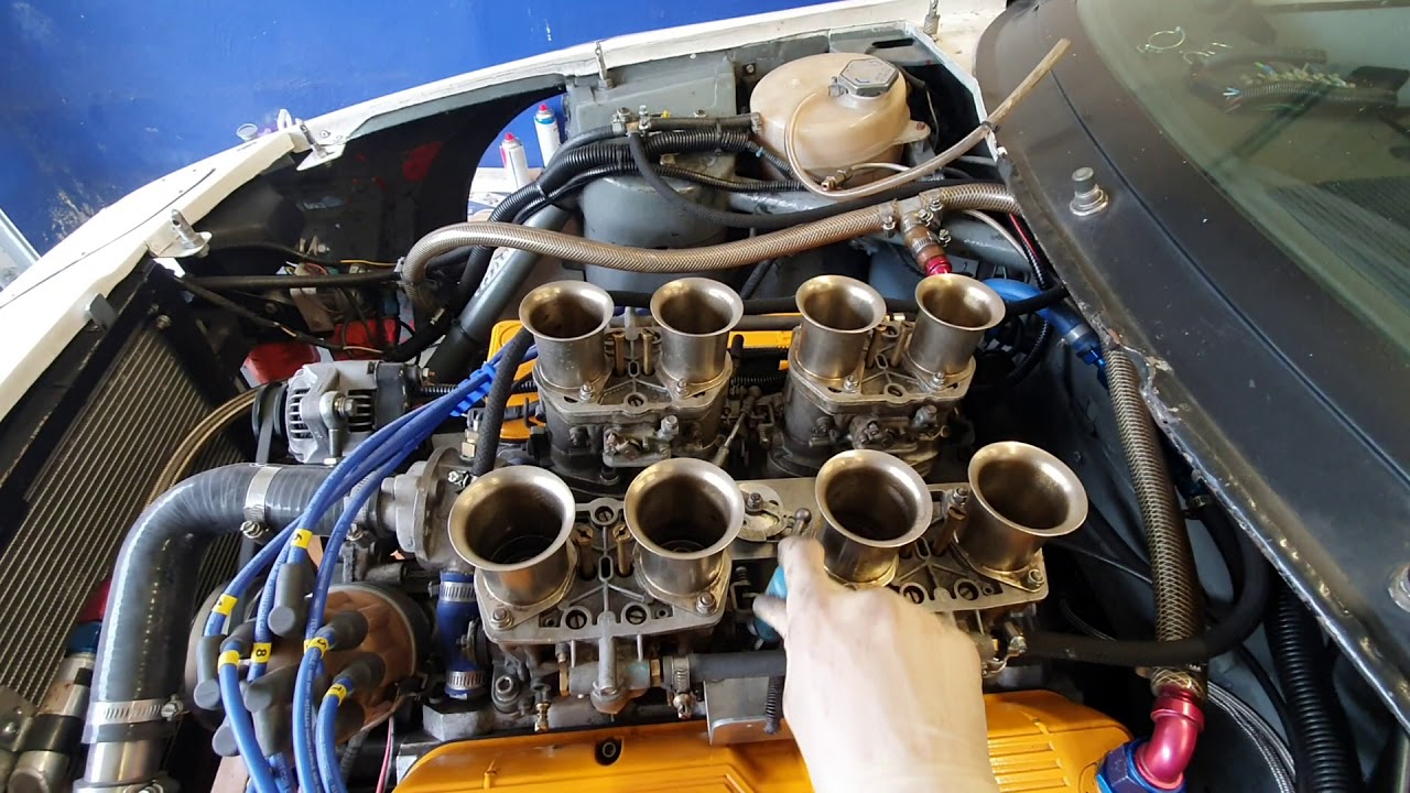 Triumph TR8 IMSA engine noise - YouTube